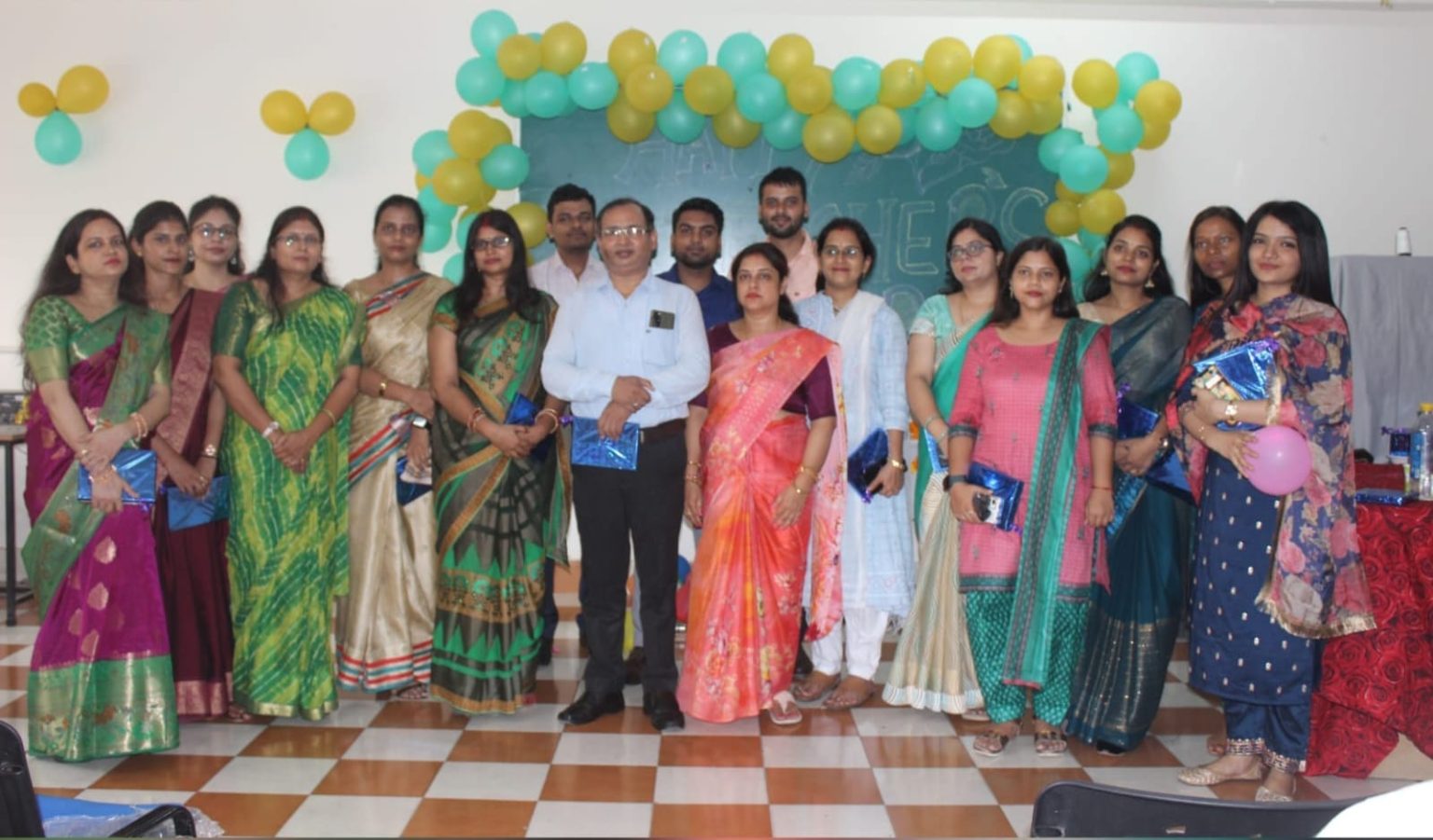 Teacher’s Day celebration by B.Pharm. students of School of Pharmacy, BBD University | BBDU